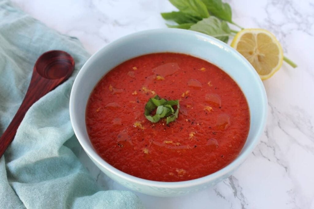 Chilled Roasted Tomato & Red Pepper Soup - Eat the Gains