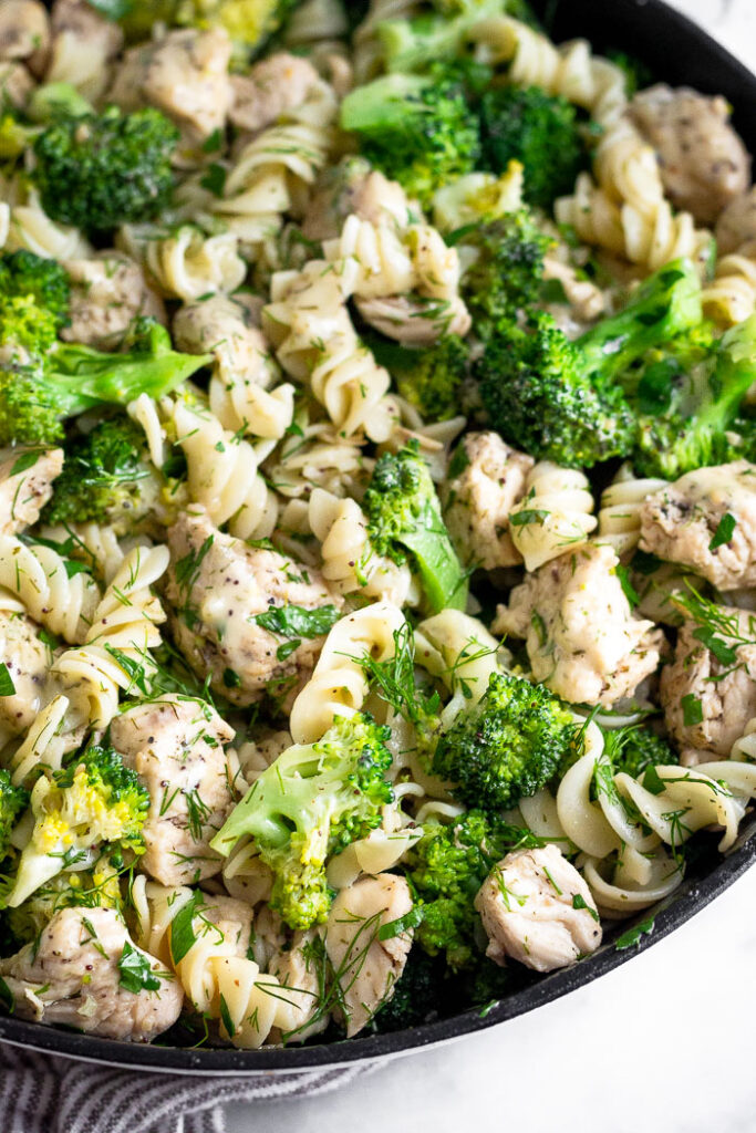 Chicken Ranch Pasta with Broccoli (Dairy-Free) - Eat the Gains