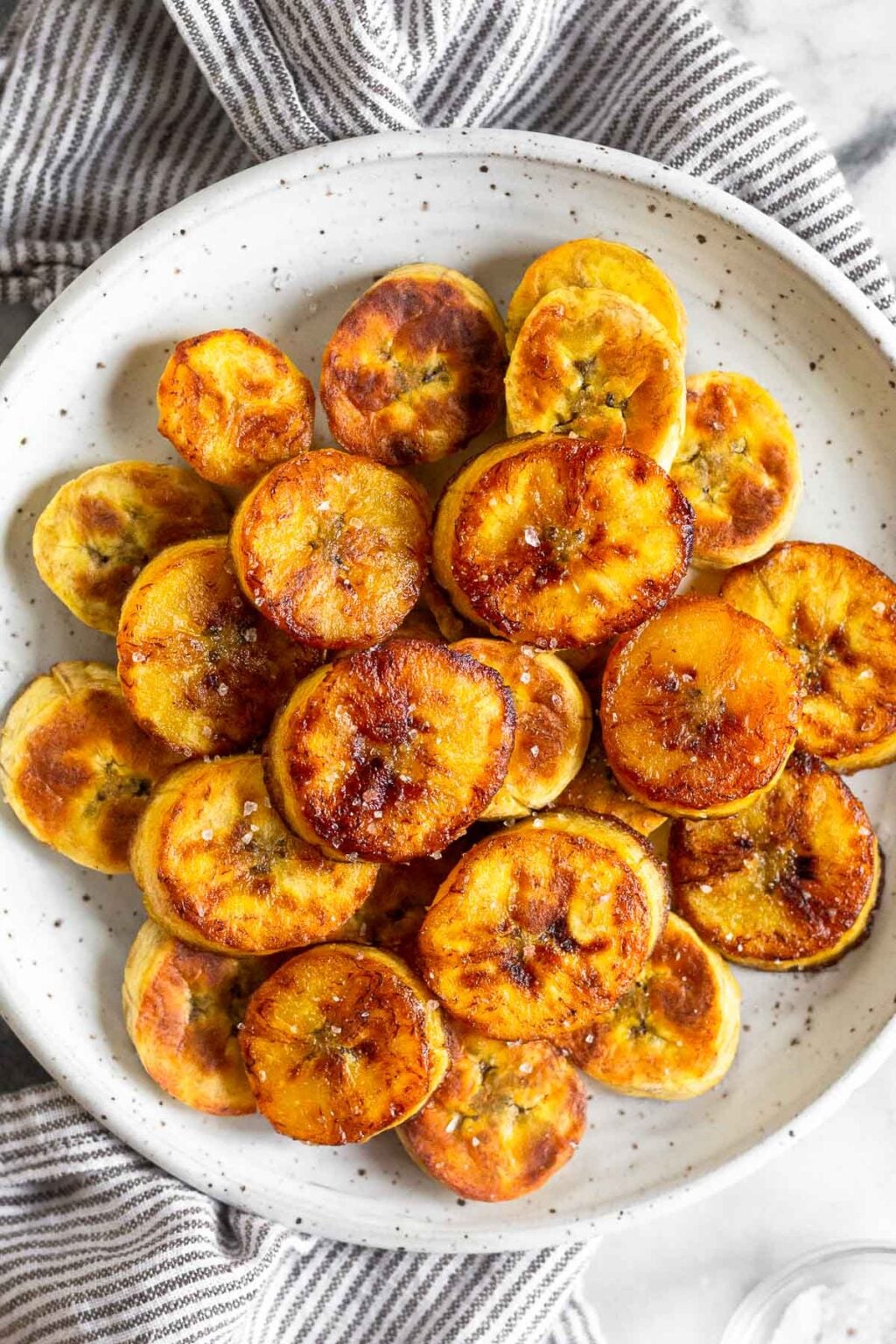 Fried Sweet Plantains Recipe (Platanos Maduros) - Eat the Gains