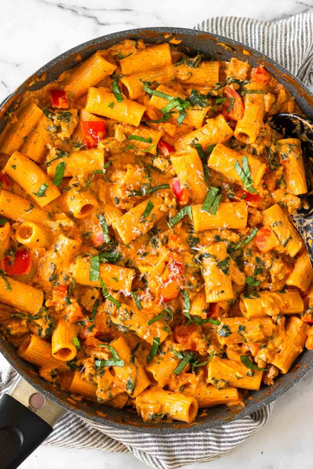 Creamy Cottage Cheese Pasta (High Protein) - Eat the Gains